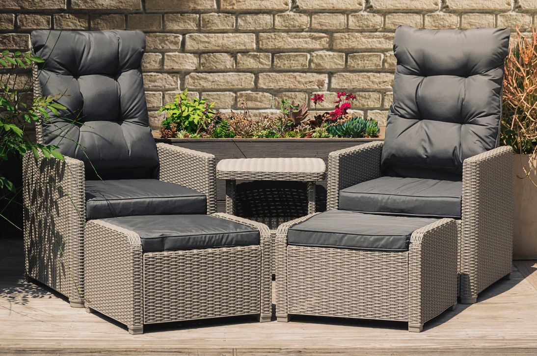 38% off on Patio Living Laguna Lounger Set | OneDayOnly