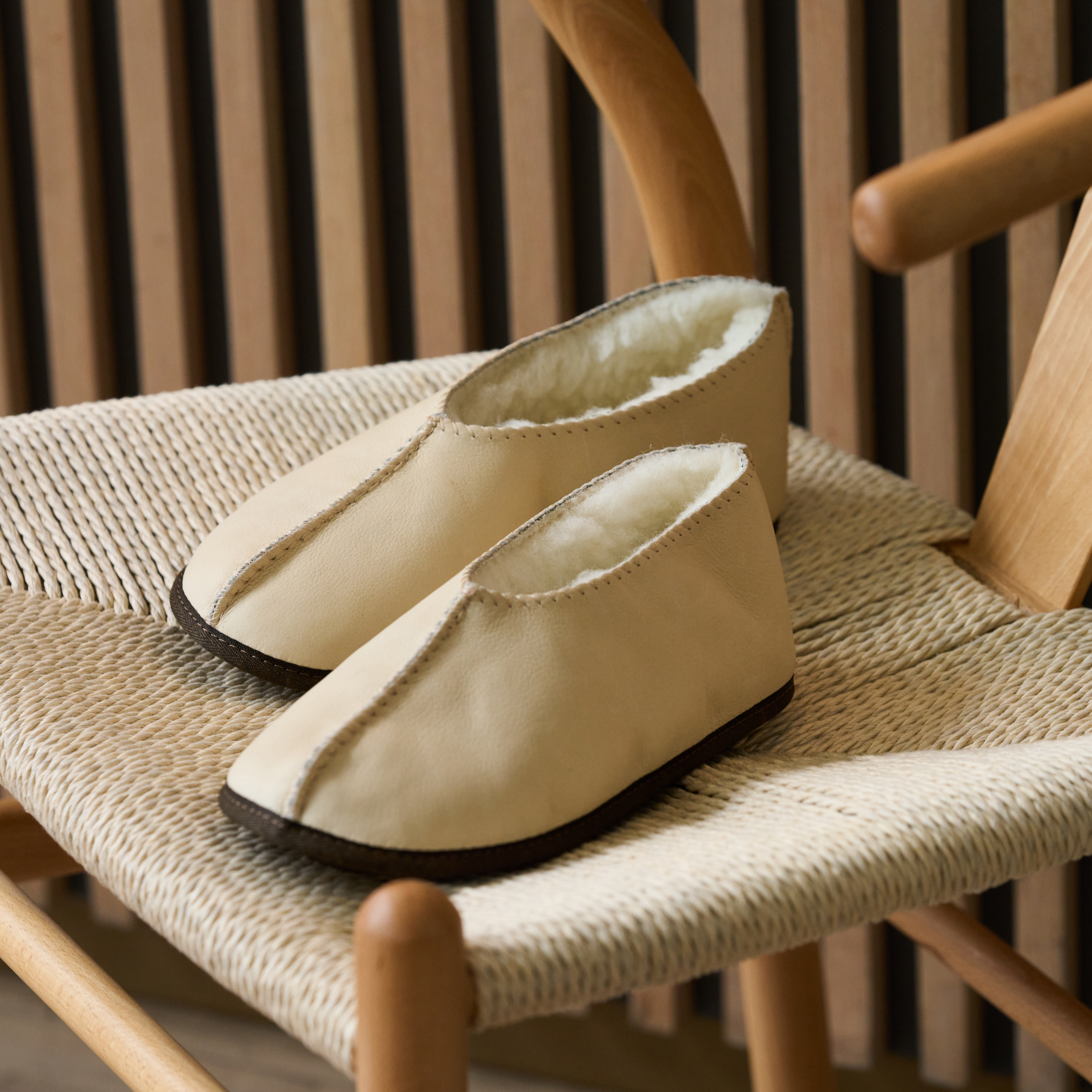 53% off on Unisex Karu Genuine Wool Slippers | OneDayOnly