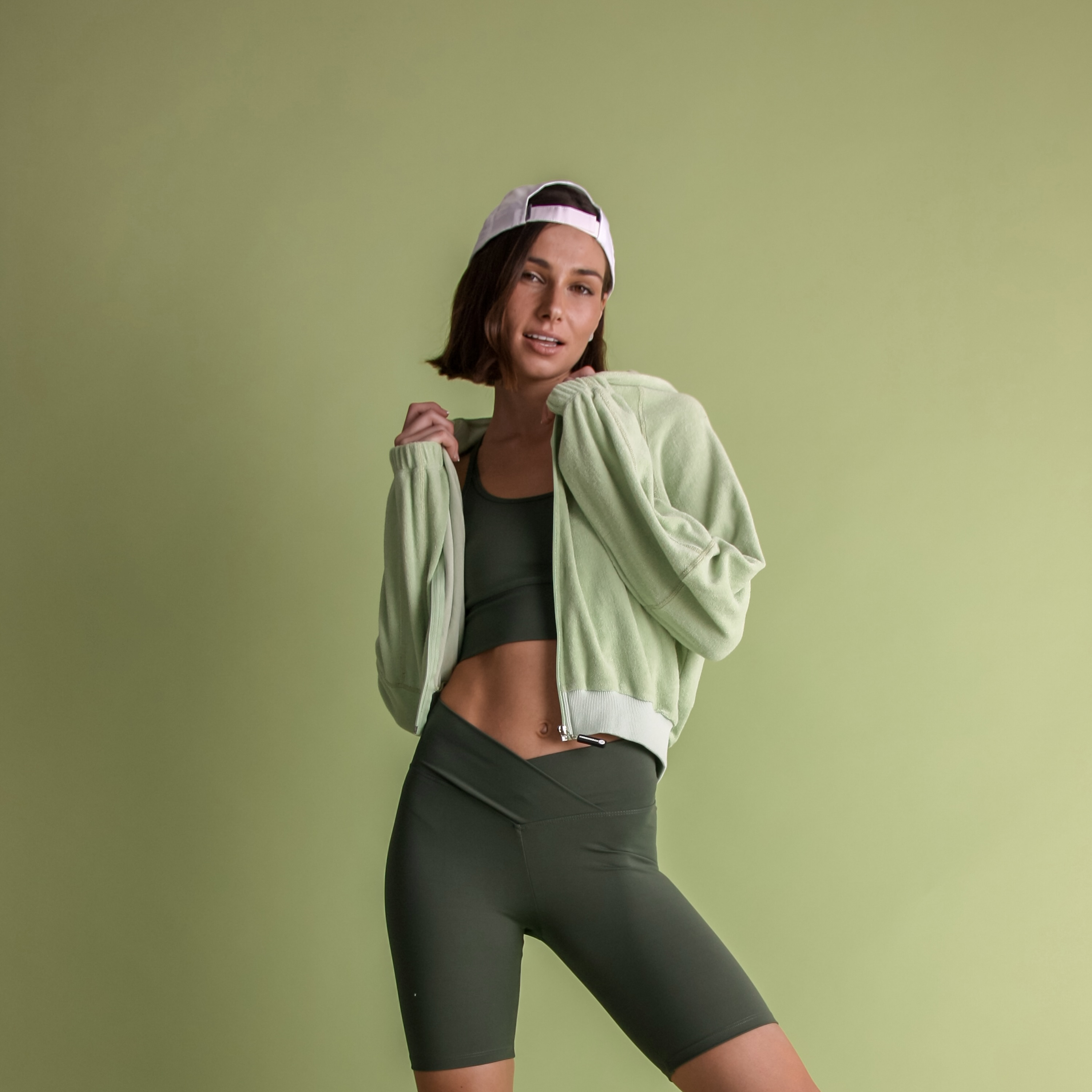 47% off on Fit.Gymwear Ladies Luxe Crop Hoodie | OneDayOnly