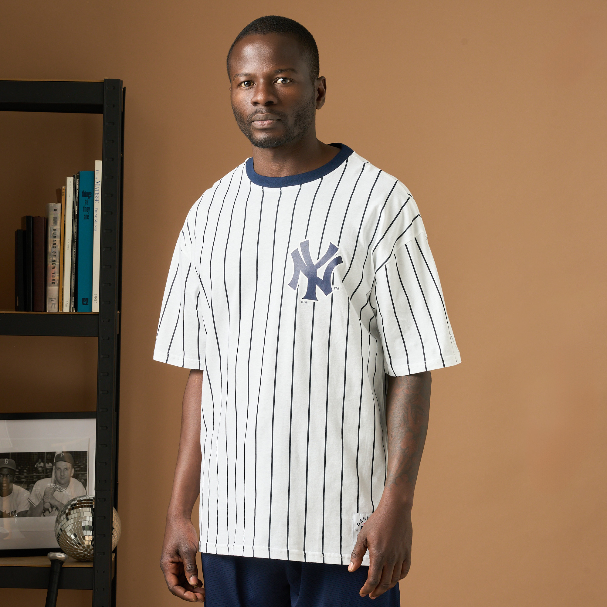 38% off on MLB Men's NY Yankees T-Shirt | OneDayOnly