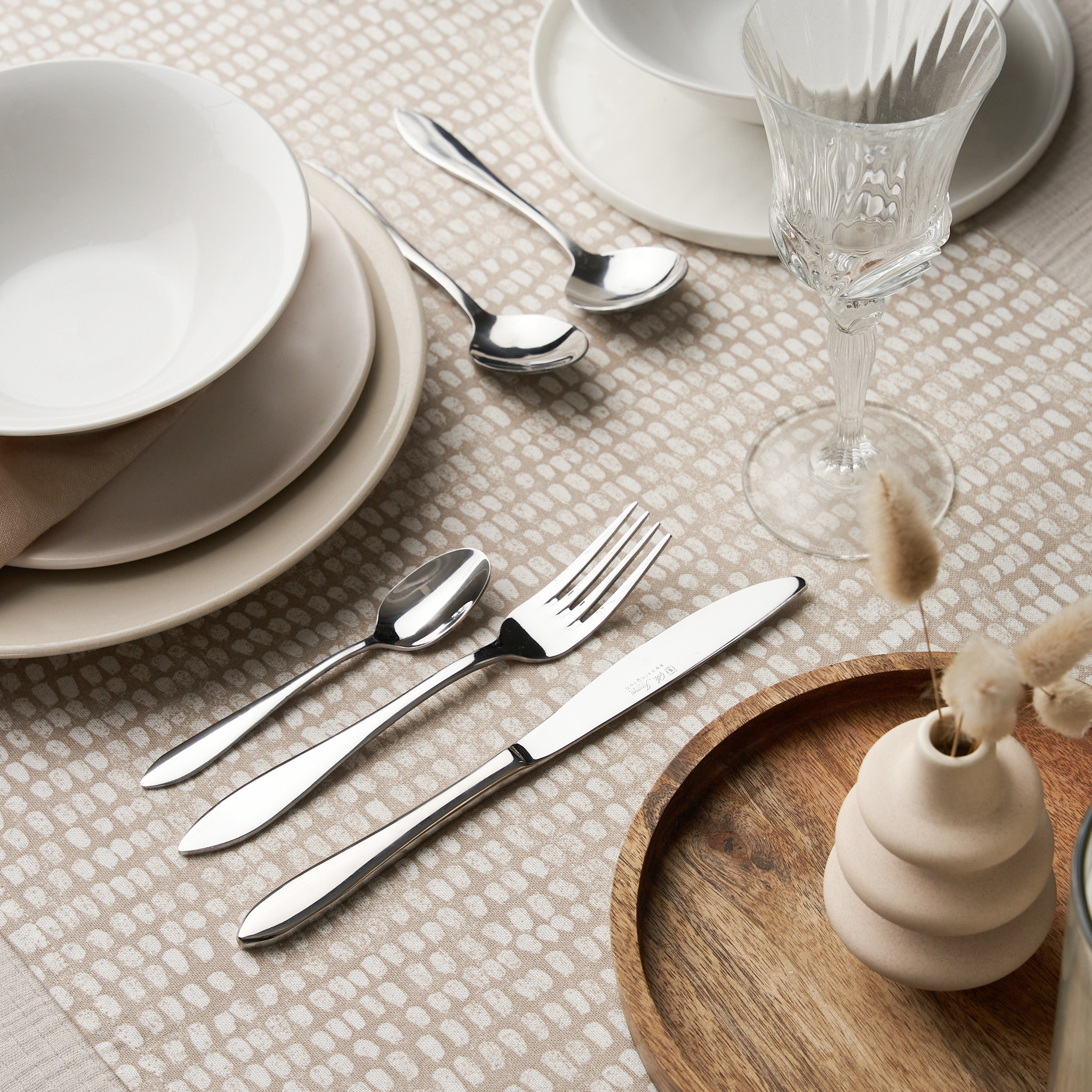 25% off on 30-Piece Cambridge Cutlery Set | OneDayOnly