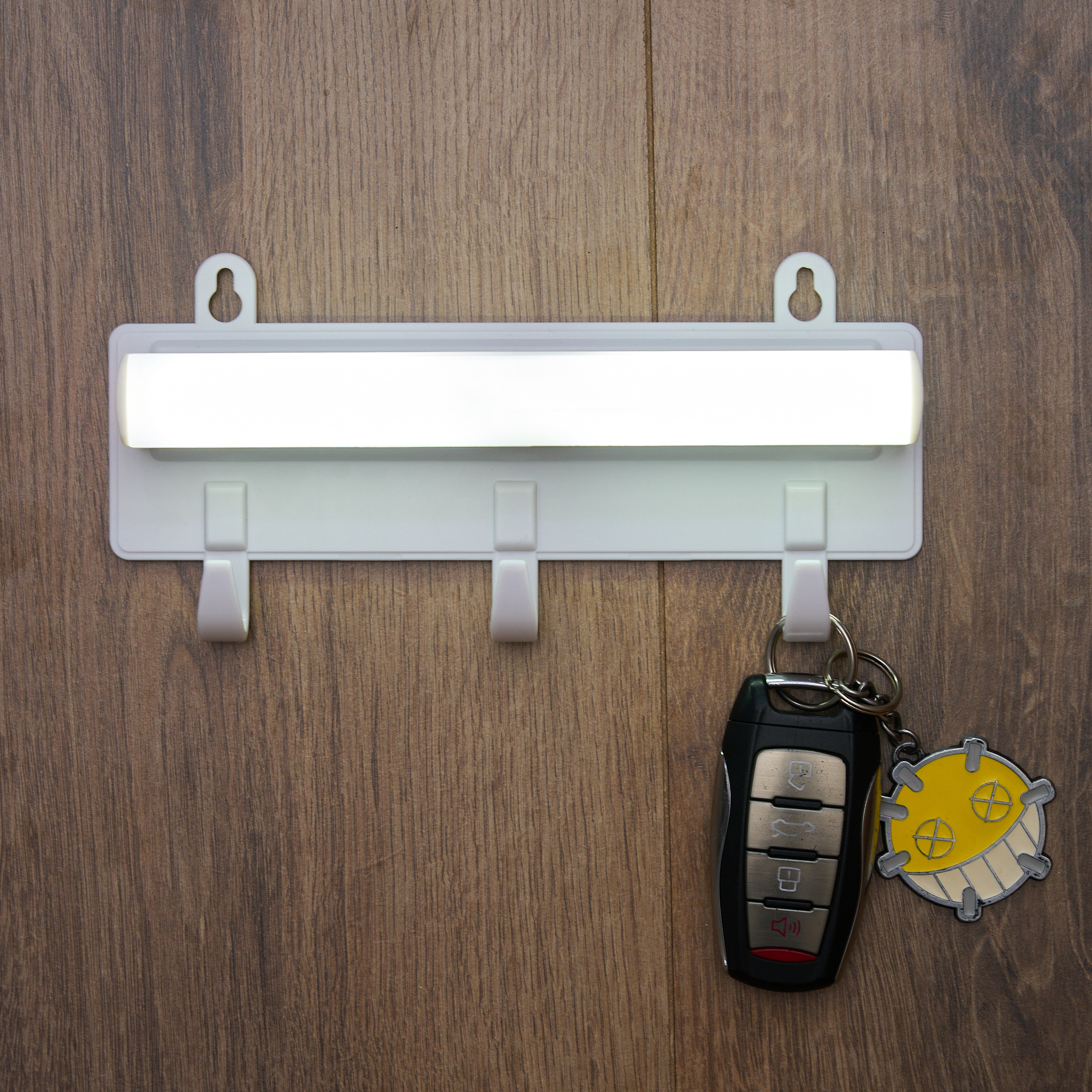 78% off on Enlighta Motion Sensor Night Light | OneDayOnly