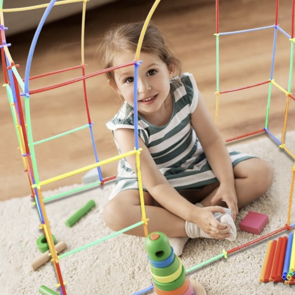 29% off on 500-Piece Straw Construction Toy | OneDayOnly