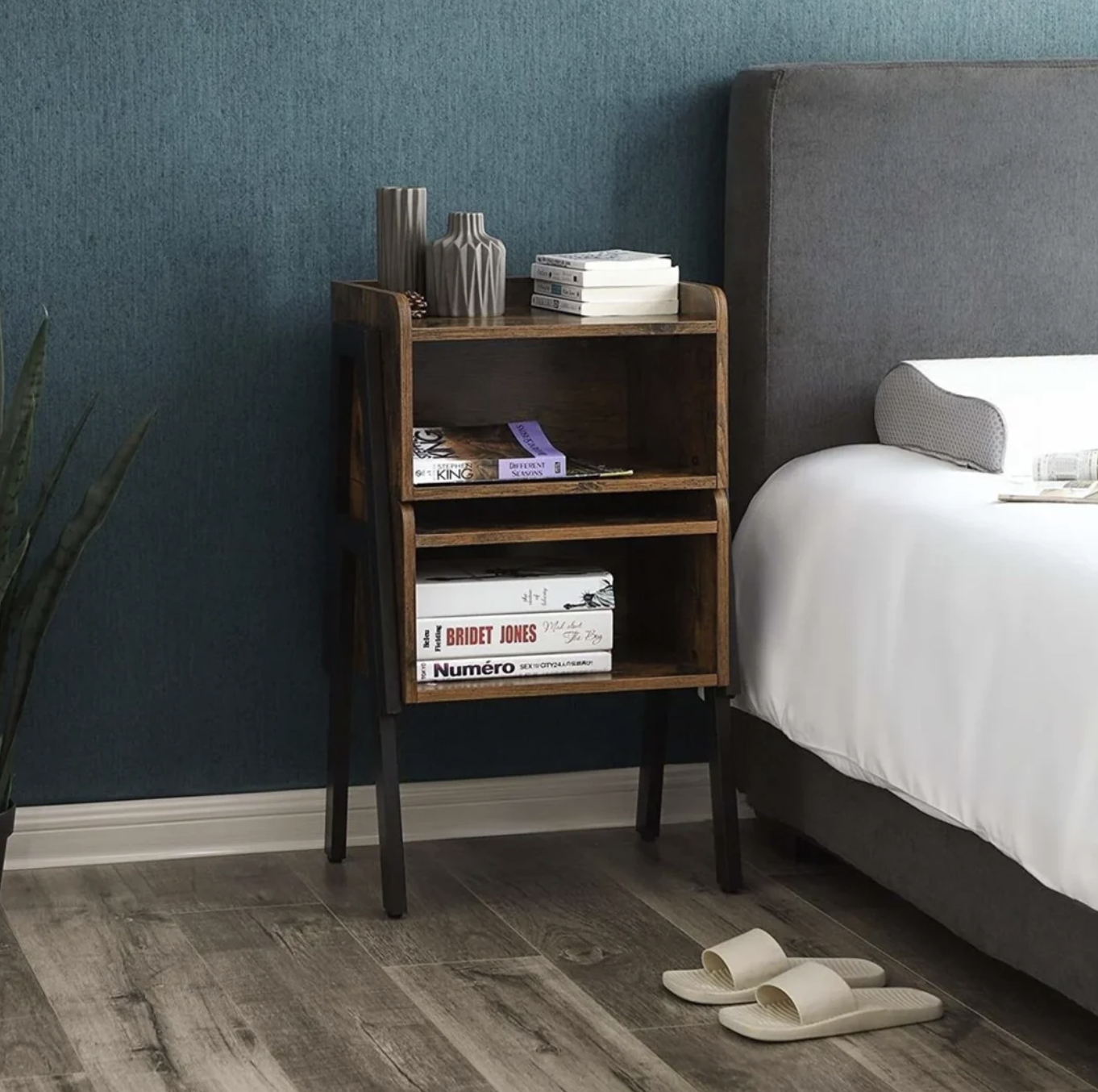 40% off on Livora Allex Stackable Pedestal | OneDayOnly