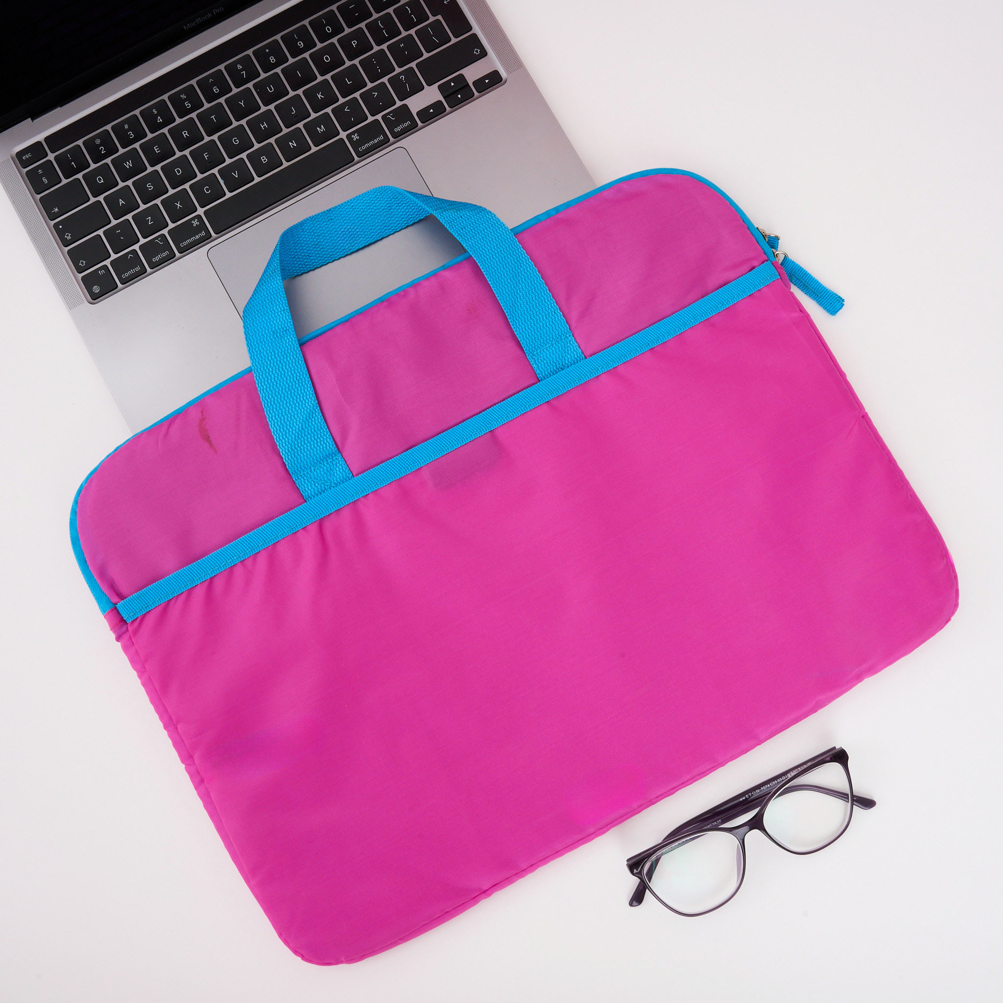 40% off on Laptop Sleeve with Carry Handles | OneDayOnly