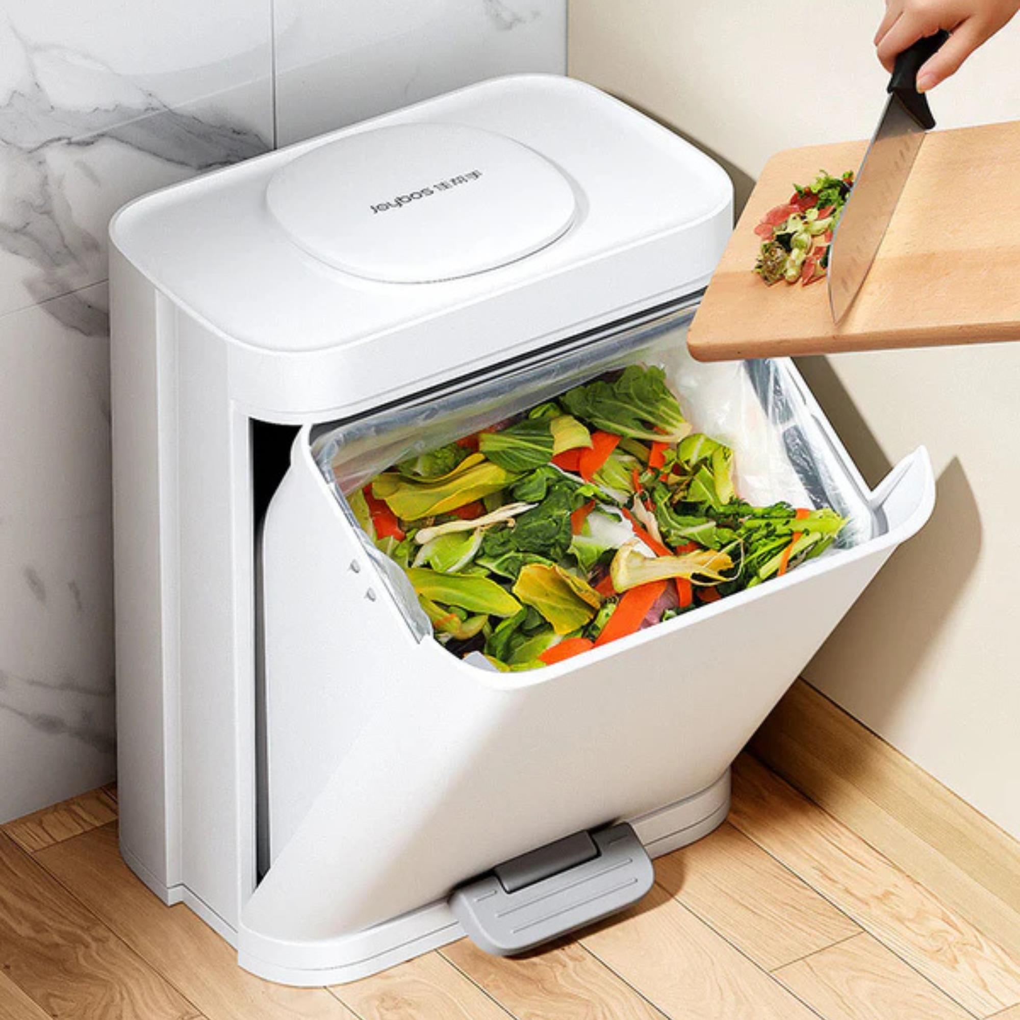 30% off on Joybos 16L Foot Pedal Dustbin | OneDayOnly