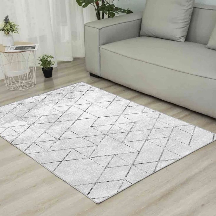 63% off on Oasis Modern Triangular Pattern Rug | OneDayOnly
