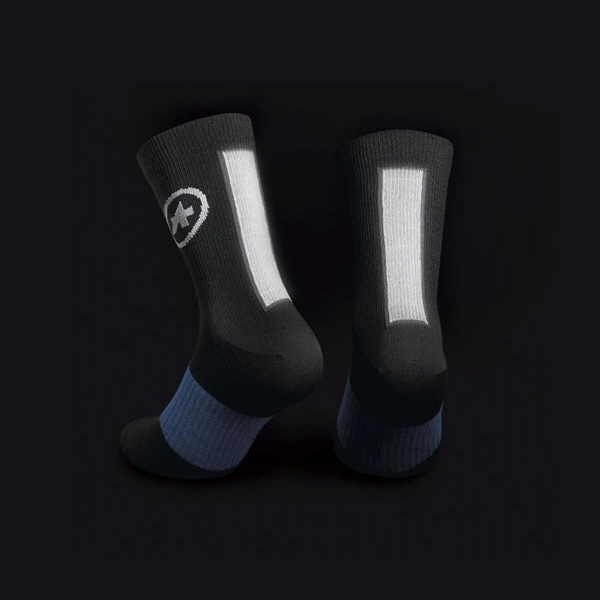 36% off on Assos 2x Unisex Reflective Socks | OneDayOnly