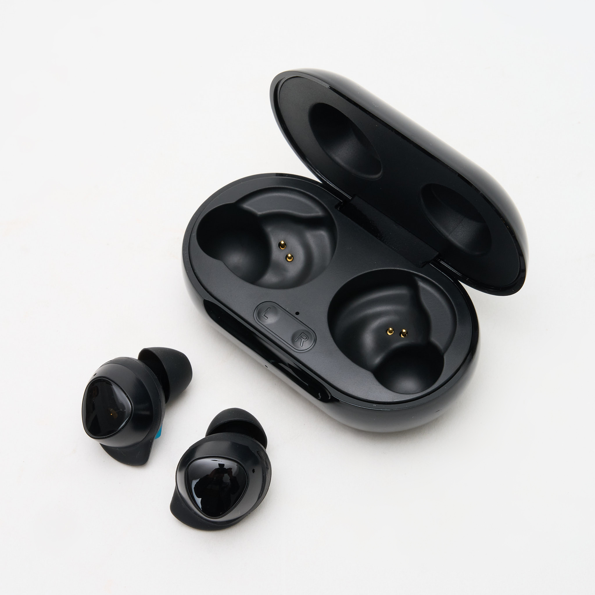 40% off on BluTech Bluetooth TWS Earbuds Plus | OneDayOnly