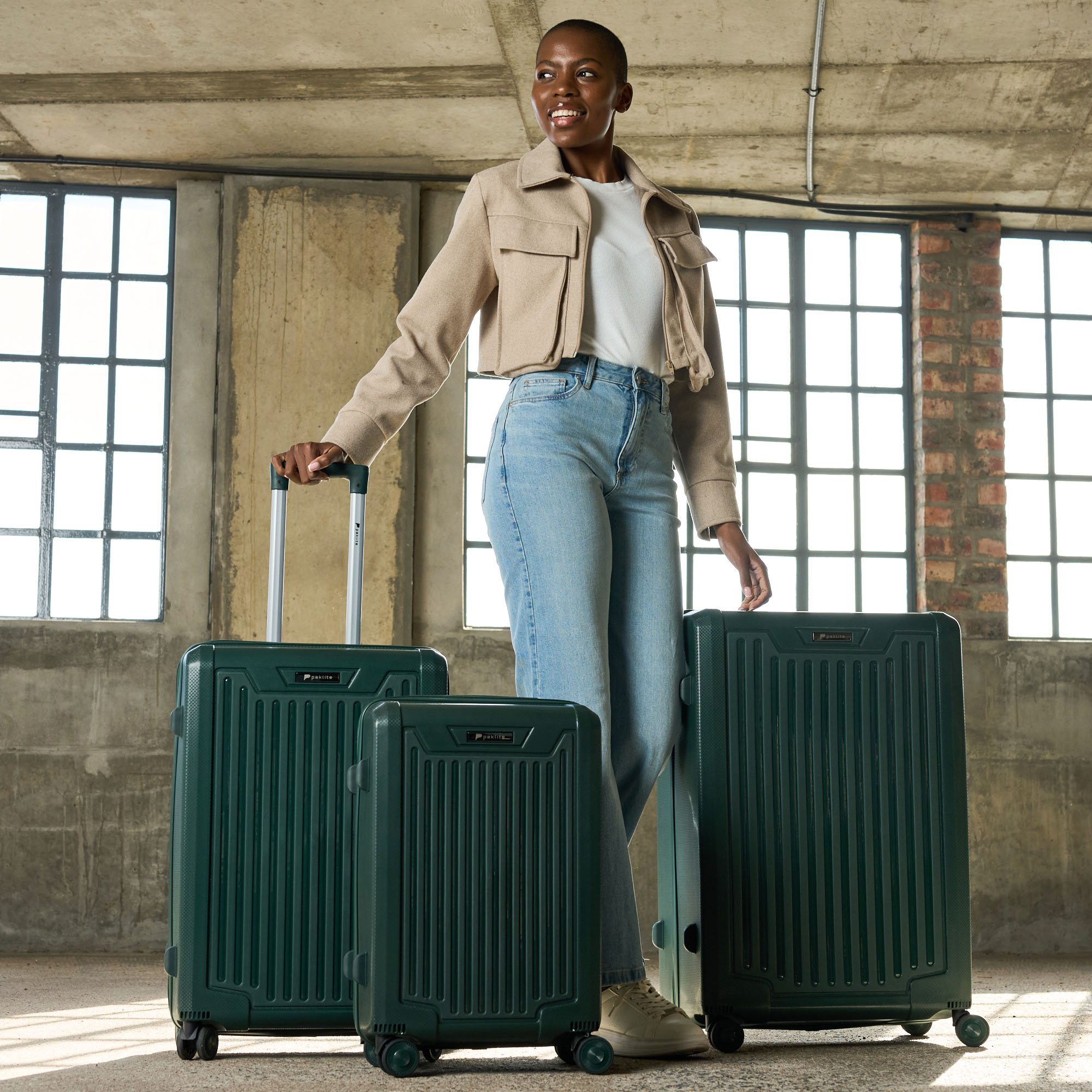 73% off on 3-Piece Green Gulfstream Luggage Set | OneDayOnly