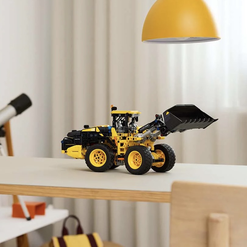30% off on LEGO Volvo Electric Wheel Loader | OneDayOnly