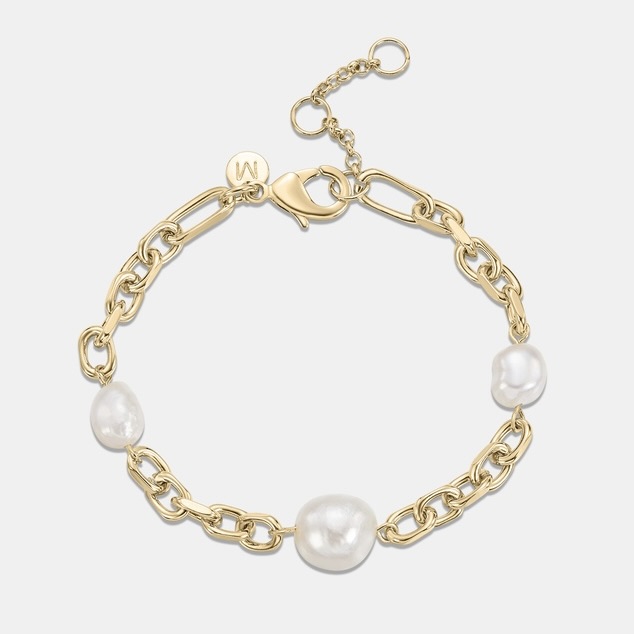 65% off on Mestige Flamenco Pearl Bracelet | OneDayOnly