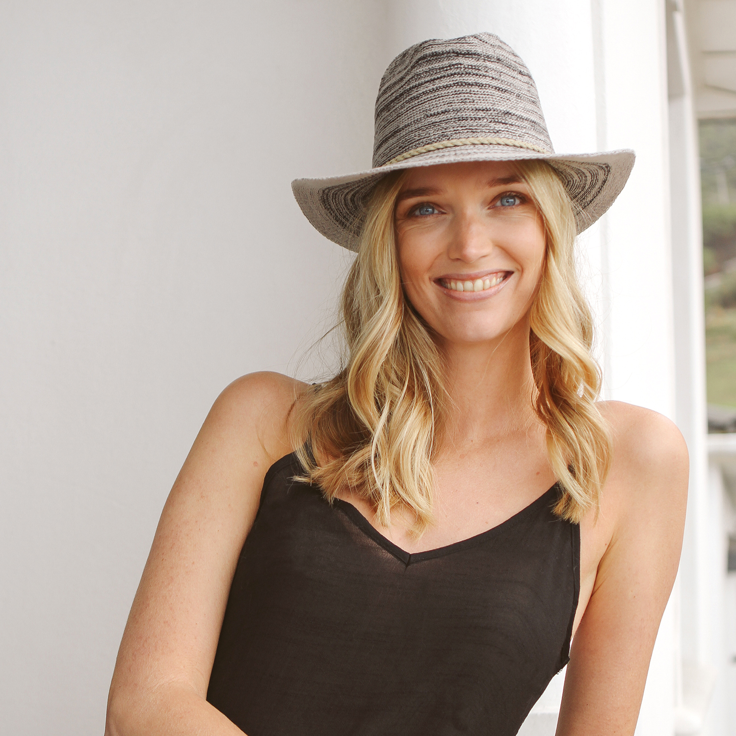 42% off on Unisex Polyester Fibre Fedora Hat | OneDayOnly