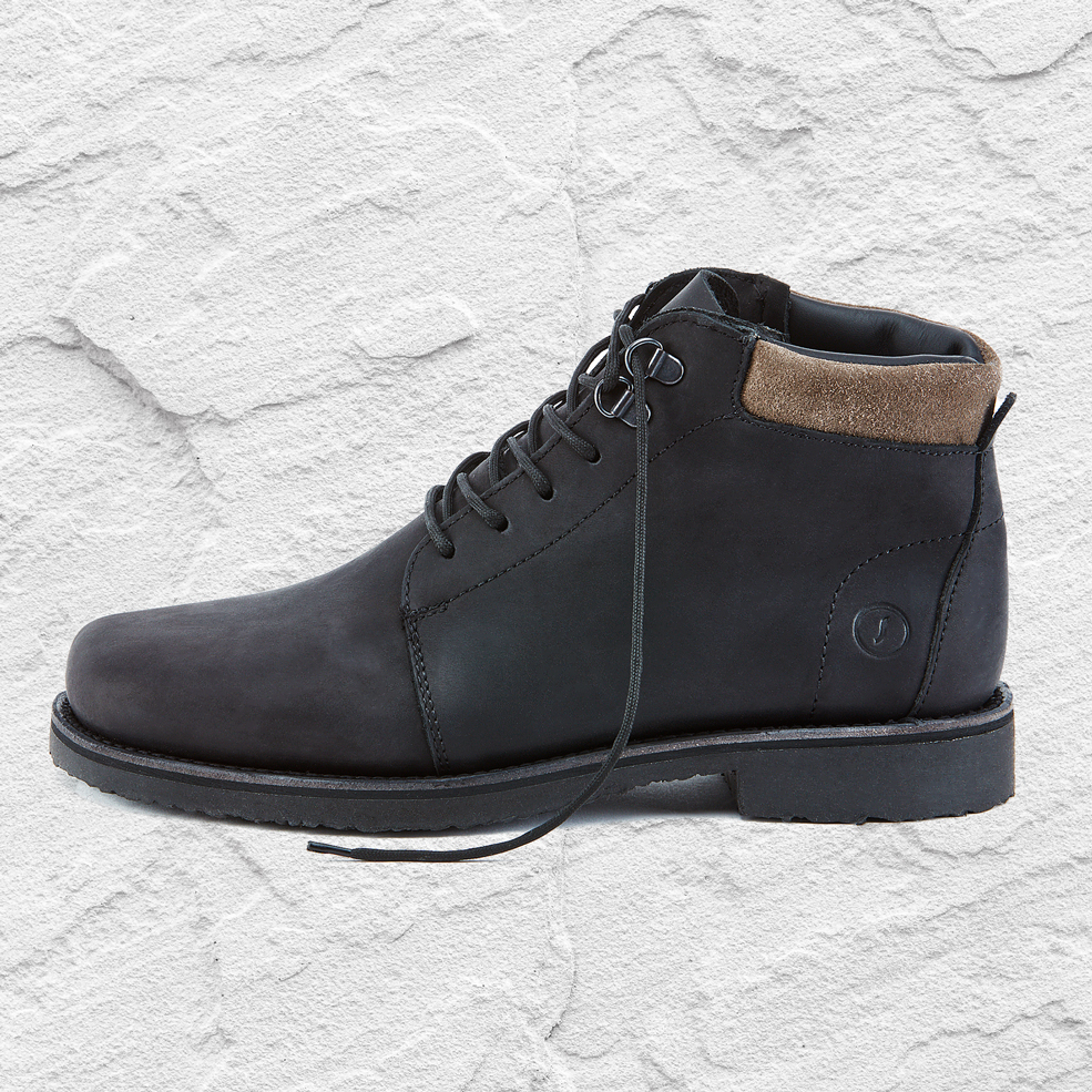 28% off on Unisex Leather All Rounder Boots | OneDayOnly