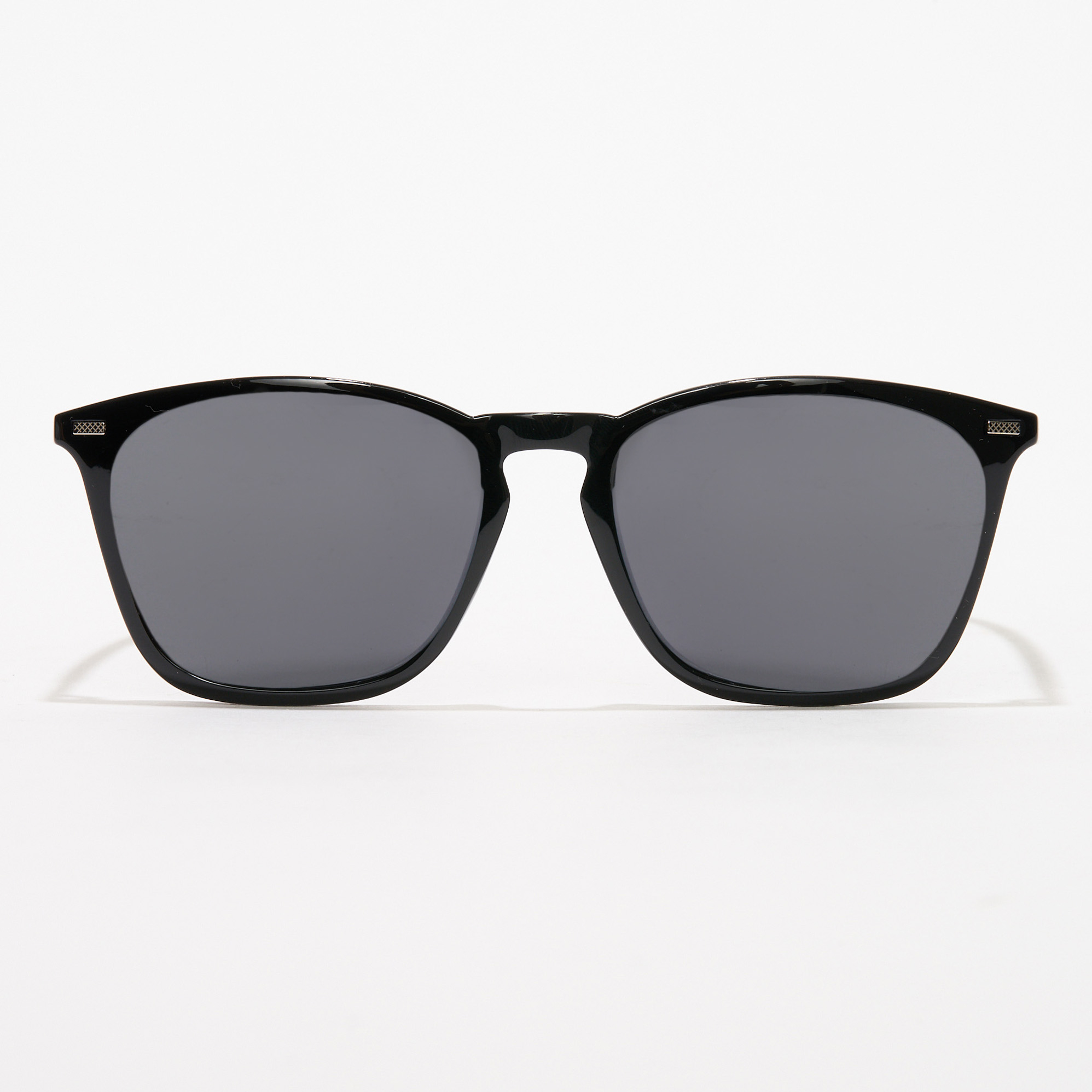 38% off on Lundun Unisex Classic Sunglasses | OneDayOnly