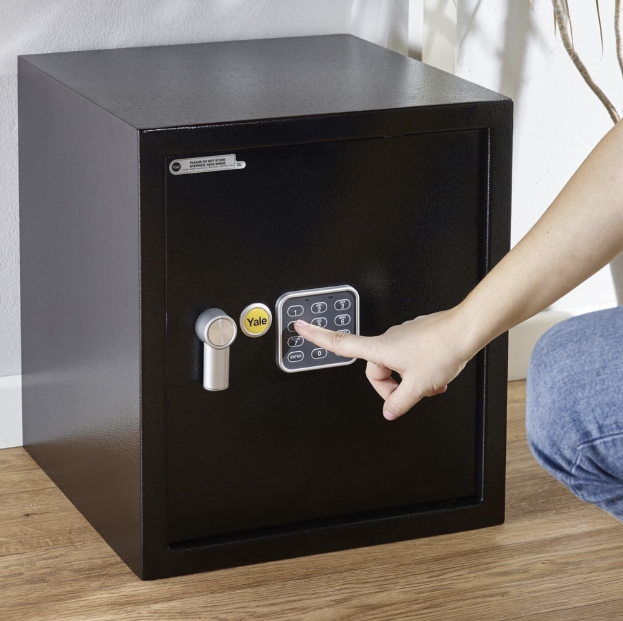 20% off on Yale Armed Large Safety Box | OneDayOnly