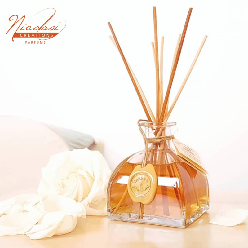 25% off on 250ml Luxury Home Diffuser with 8 Sticks | OneDayOnly