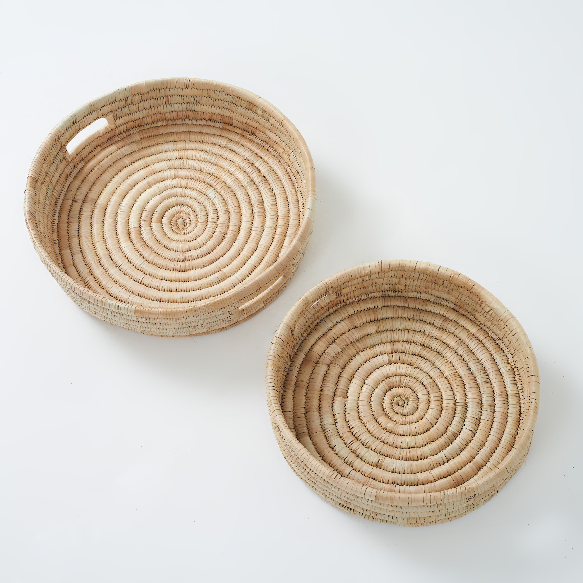 47% off on Round Woven Tray With Handles | OneDayOnly