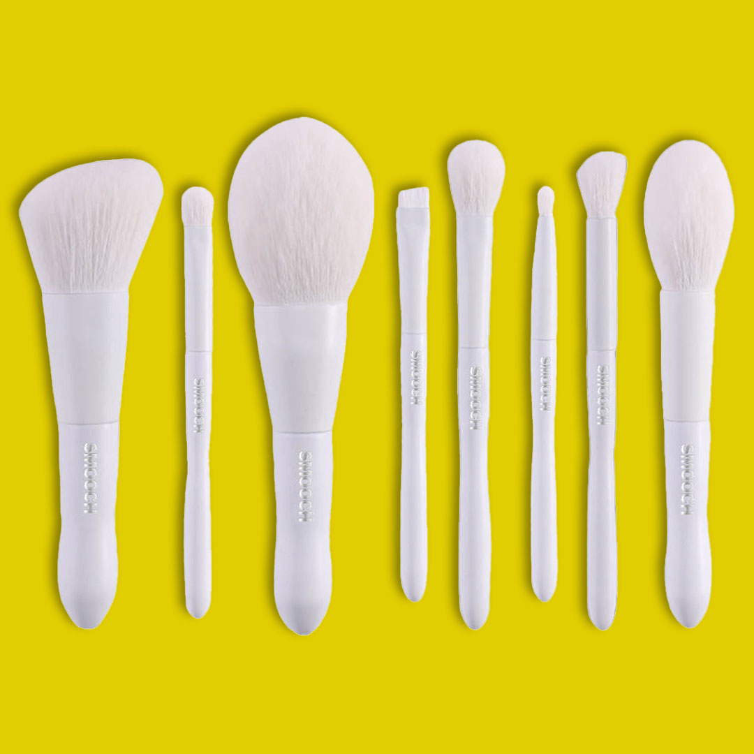 38% off on SMOOCH Skin 8x Soft Brush Set | OneDayOnly