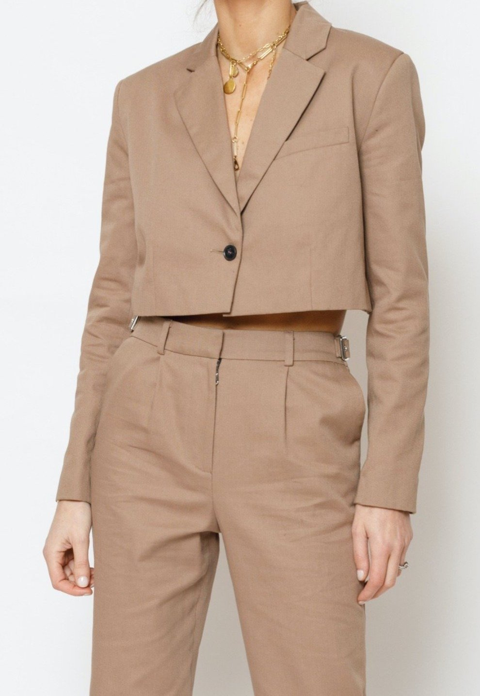 80% off on Ladies Aurora Cropped Box Blazer | OneDayOnly