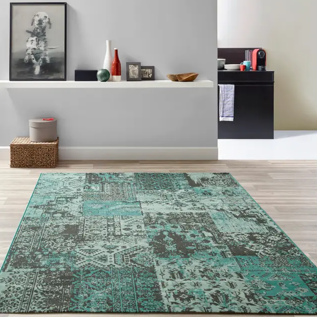 62% off on Patchwork Inspired Vintage Rug | OneDayOnly