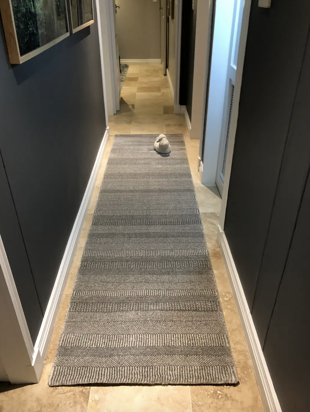 47% off on Dark Grey Linear Design Rug | OneDayOnly