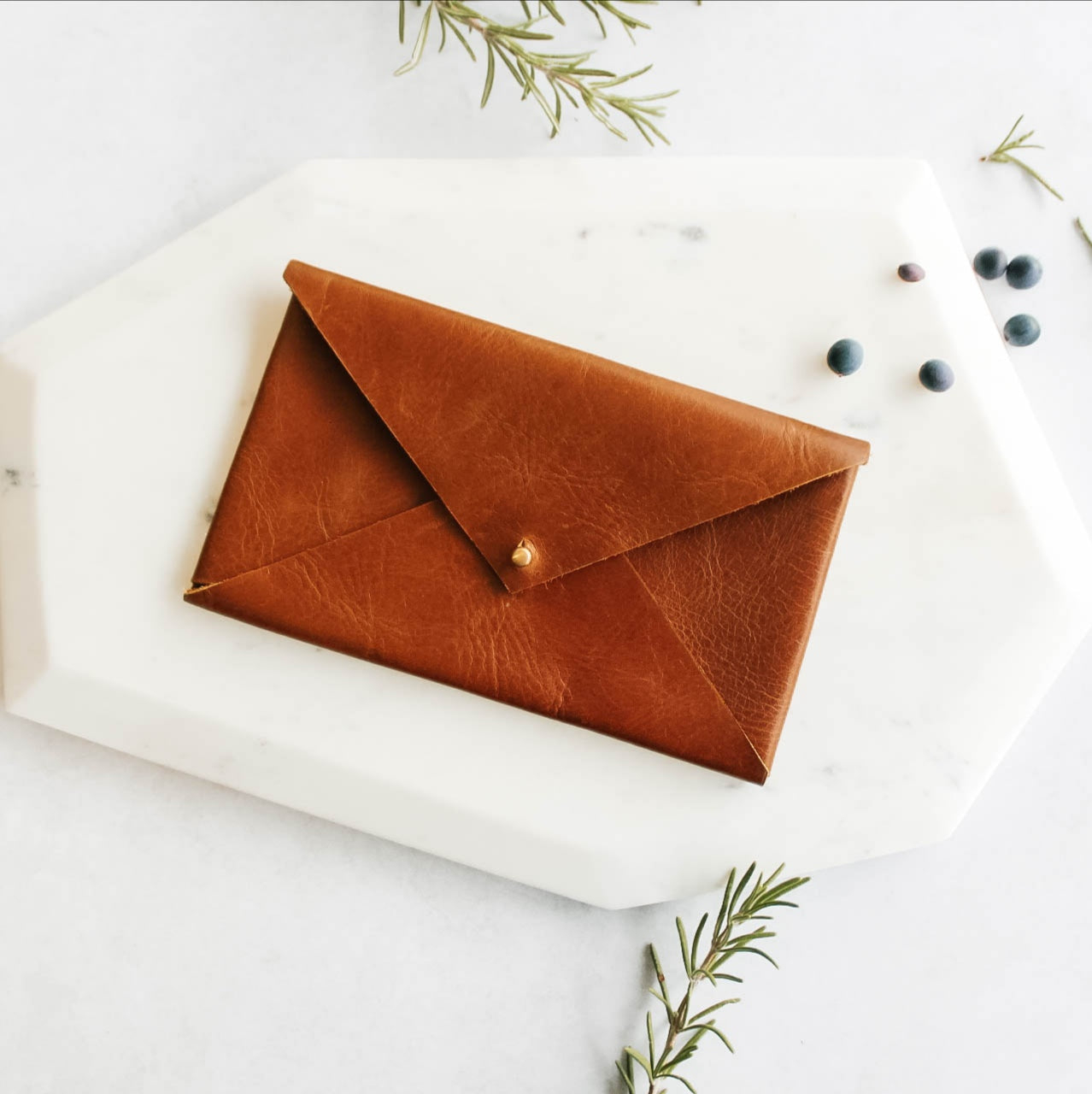 20% off on Multipurpose Leather Pouch | OneDayOnly