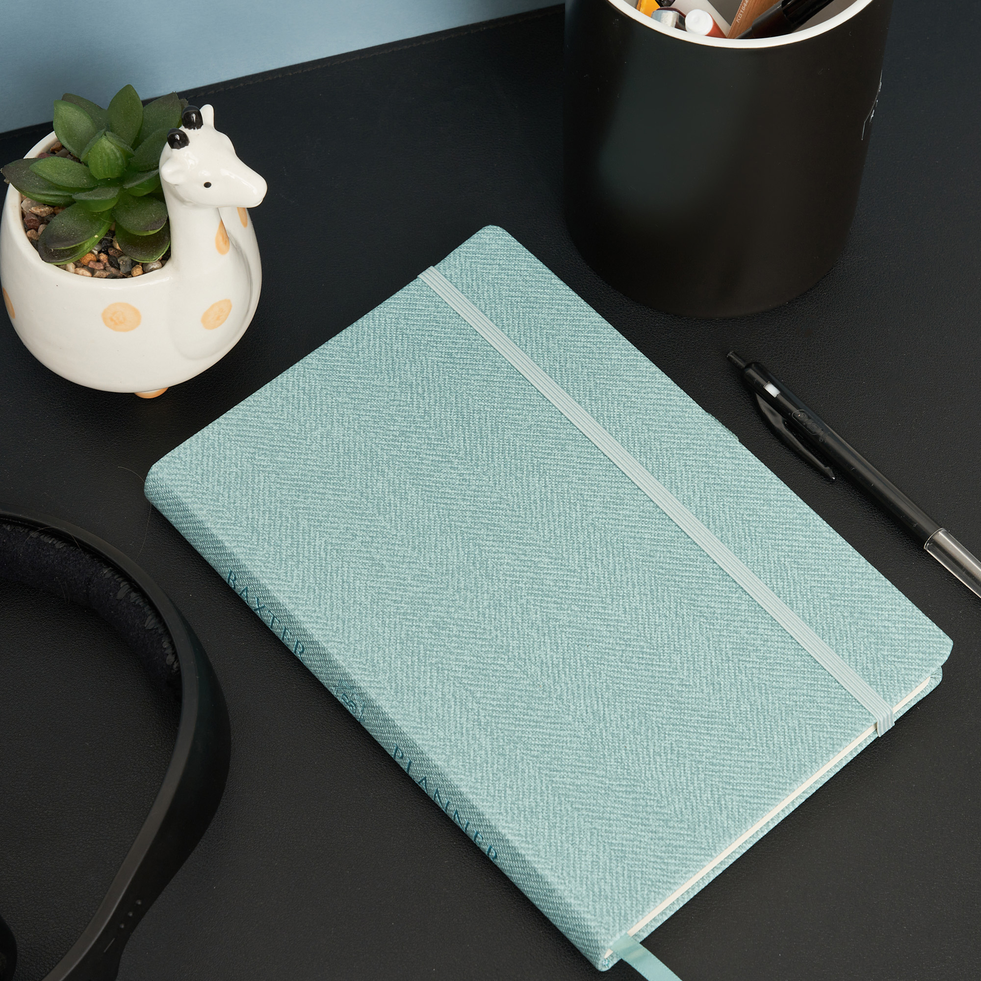 26% off on Baxter A4 or A5 Undated Planner | OneDayOnly