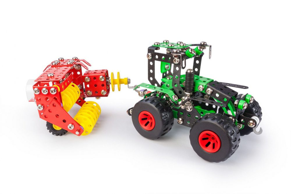 48% off on Alexander Toys Farm Toy Models | OneDayOnly