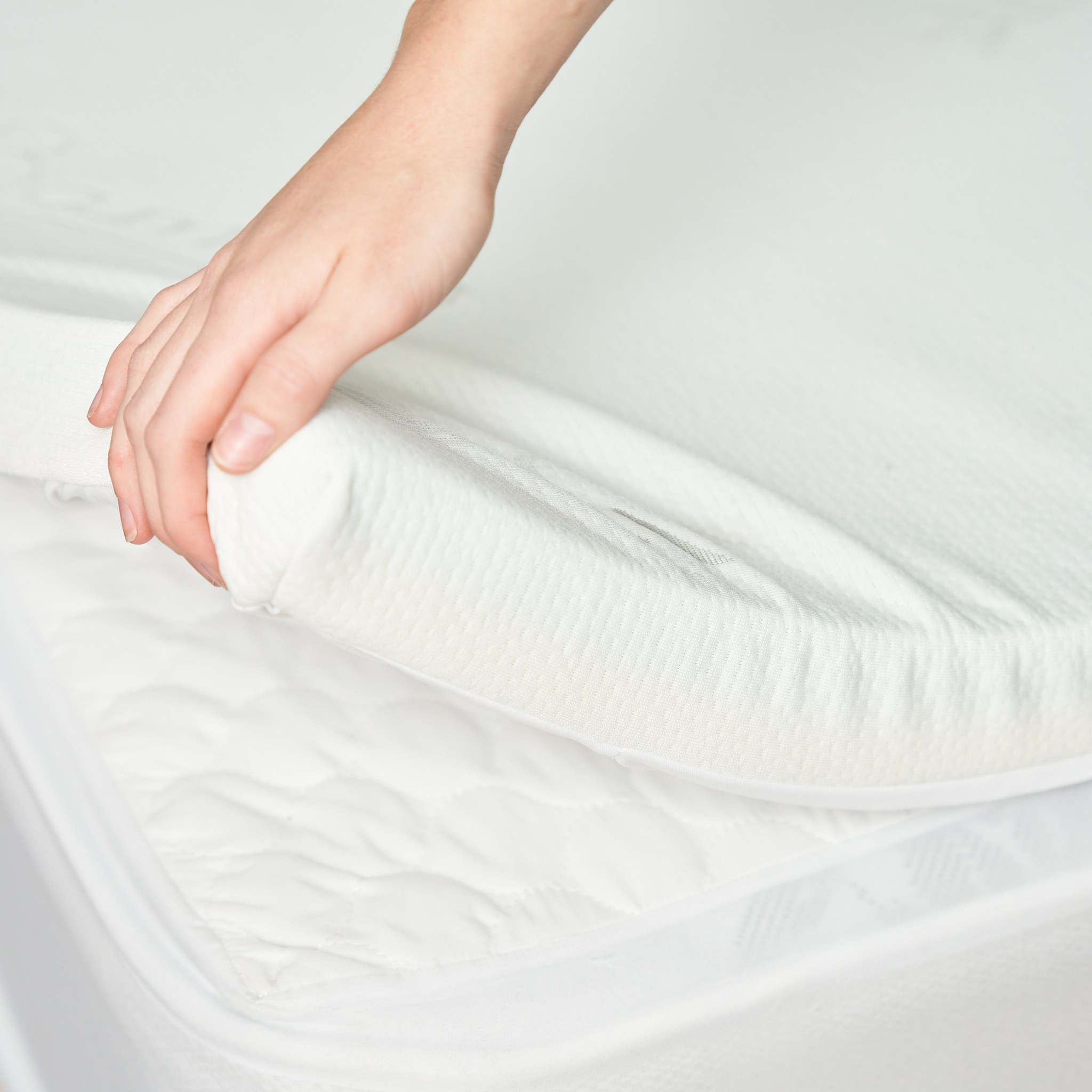 54% off on 5cm Memory Foam Mattress Topper | OneDayOnly