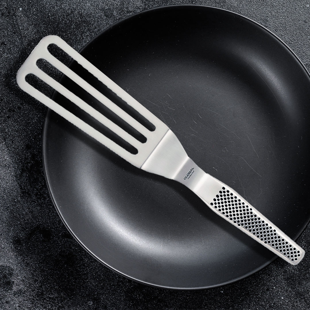 20% off on Curved Spatula with Holes | OneDayOnly