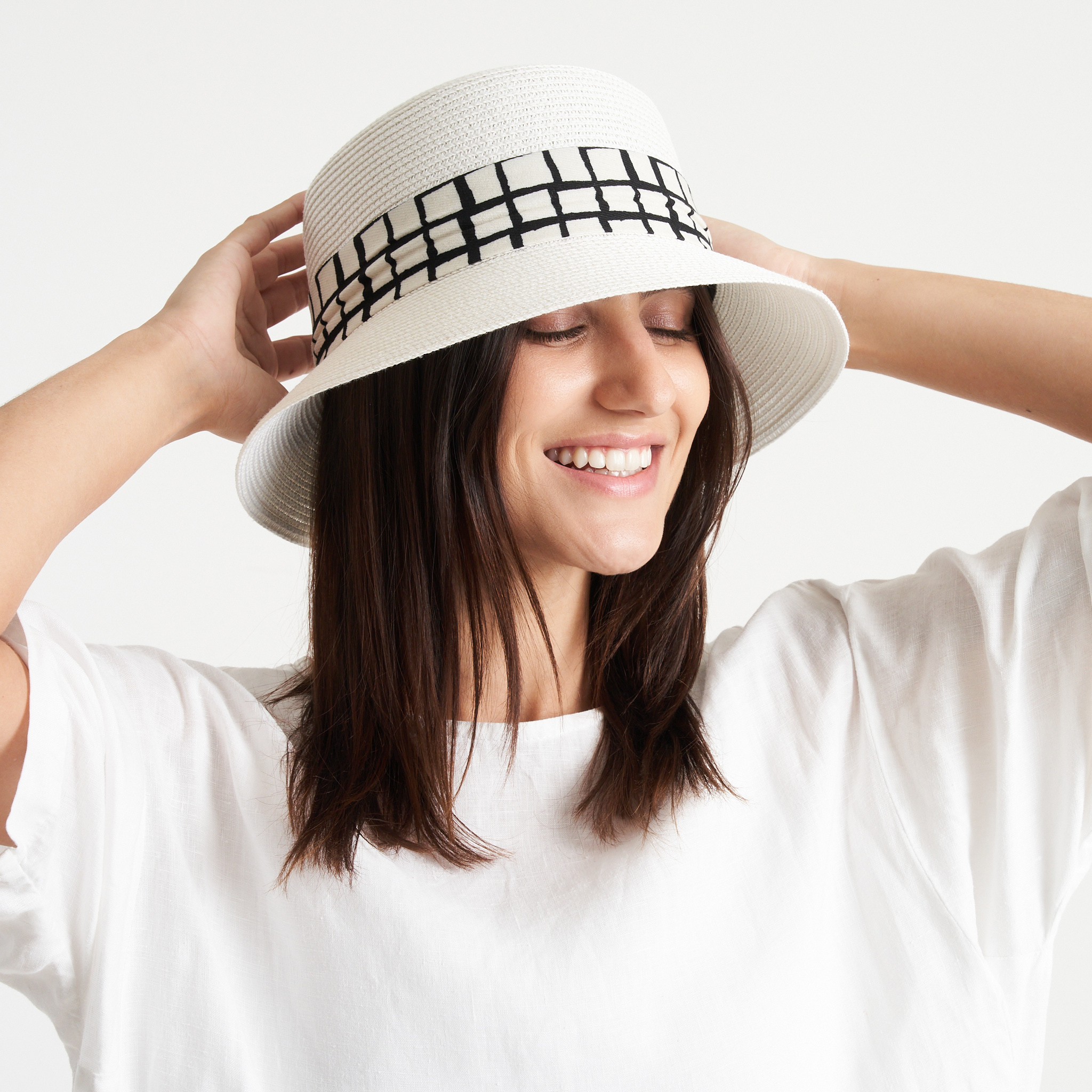 38% off on Soul Hats Bucket Straw Hat | OneDayOnly