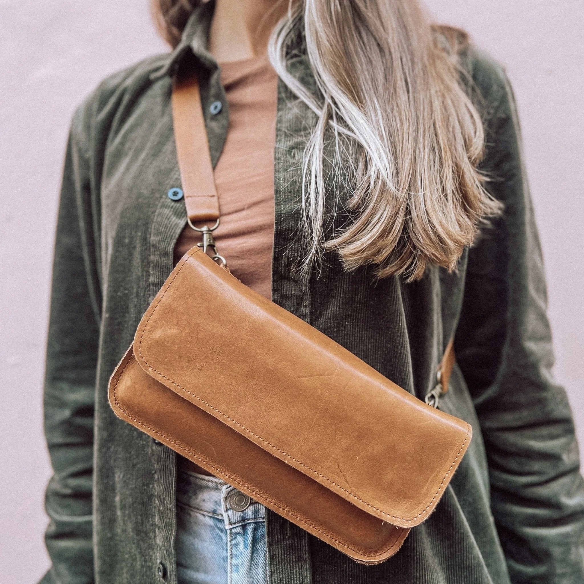 30% off on Leather Sophia Cross-Body Travel Bag | OneDayOnly