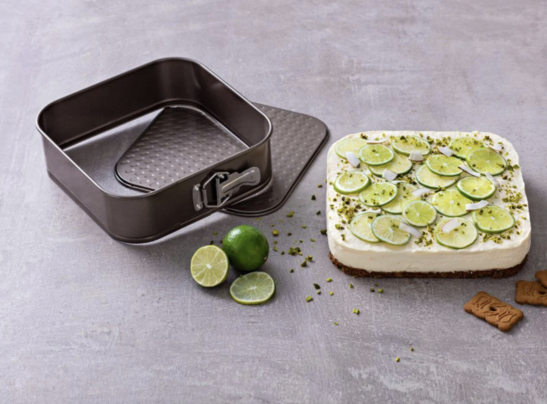 29% off on Pyrex Square Springform Pan | OneDayOnly