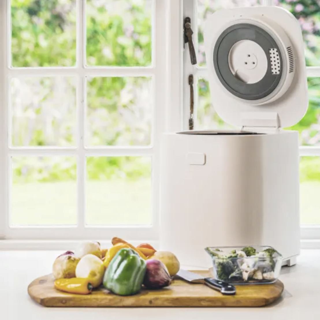 R1,700 off on 3L Electric Kitchen Composter | OneDayOnly