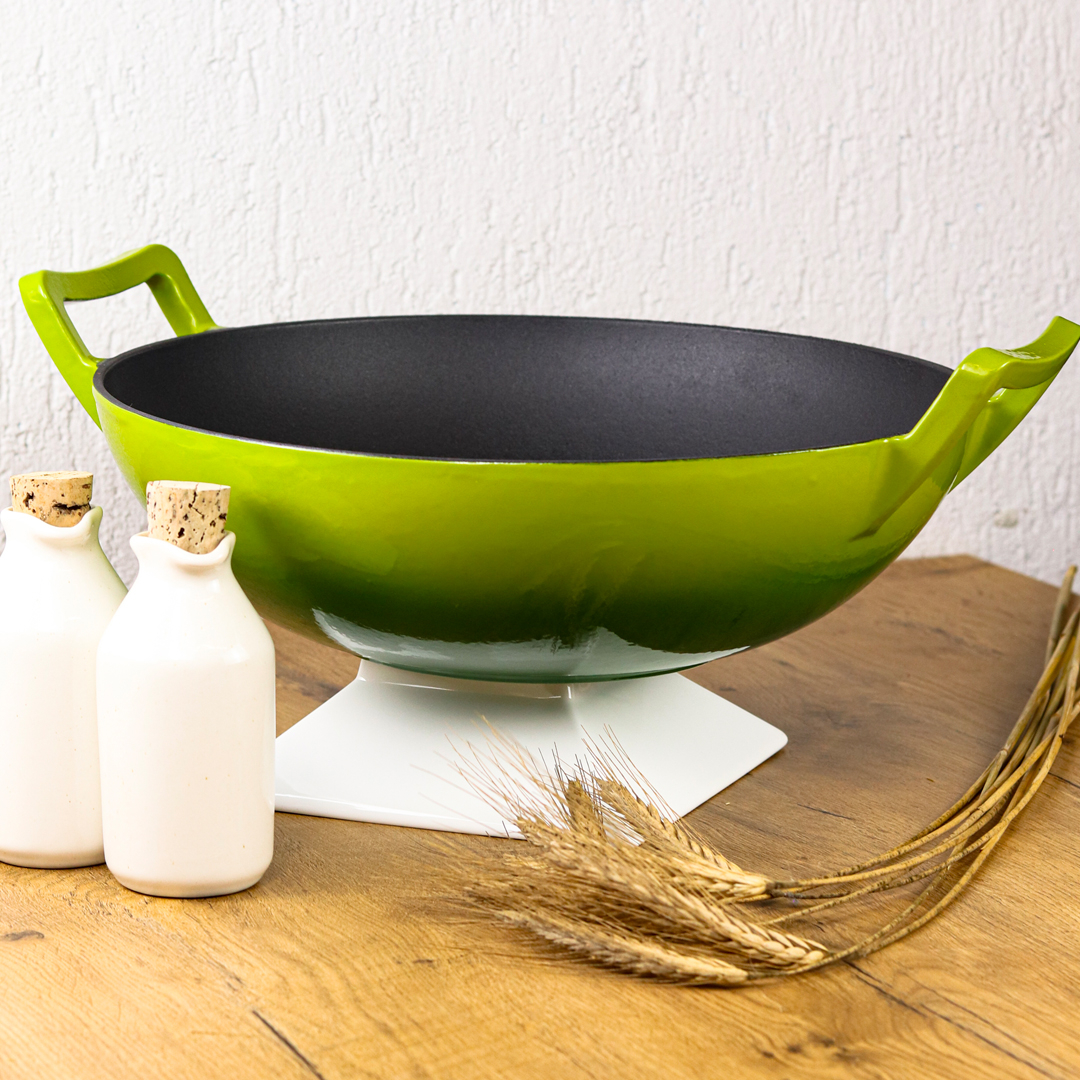 30% off on Chef 36cm Cast-Iron Wok with Handle | OneDayOnly