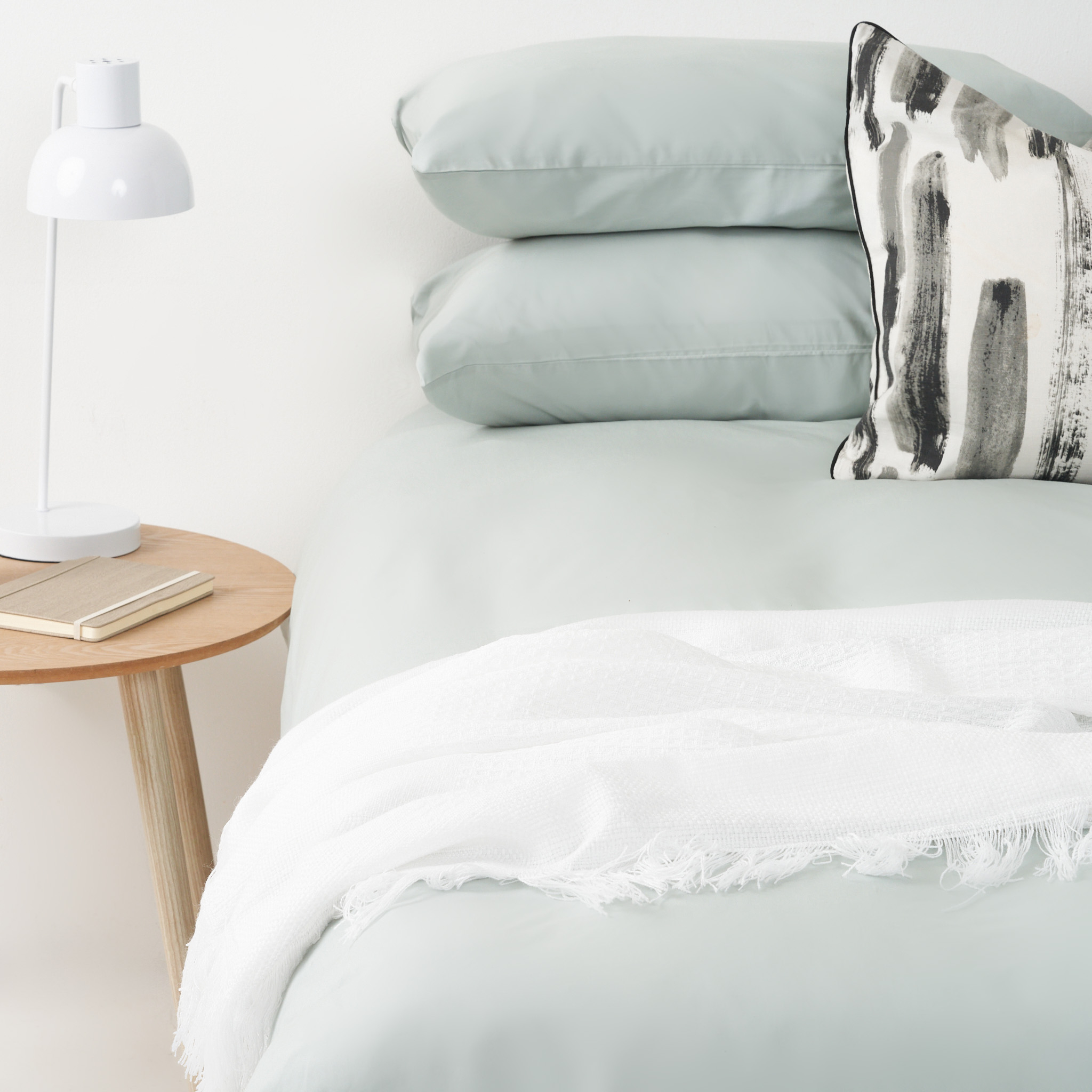 36% off on Zanya 100% Acrylic Throw | OneDayOnly