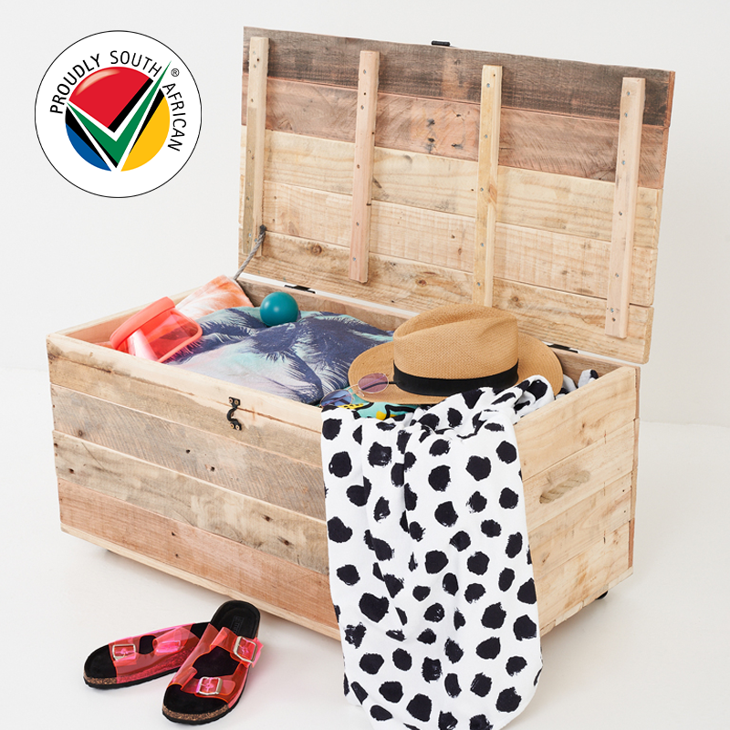 36% off on Reclaimed Wooden Kist | OneDayOnly