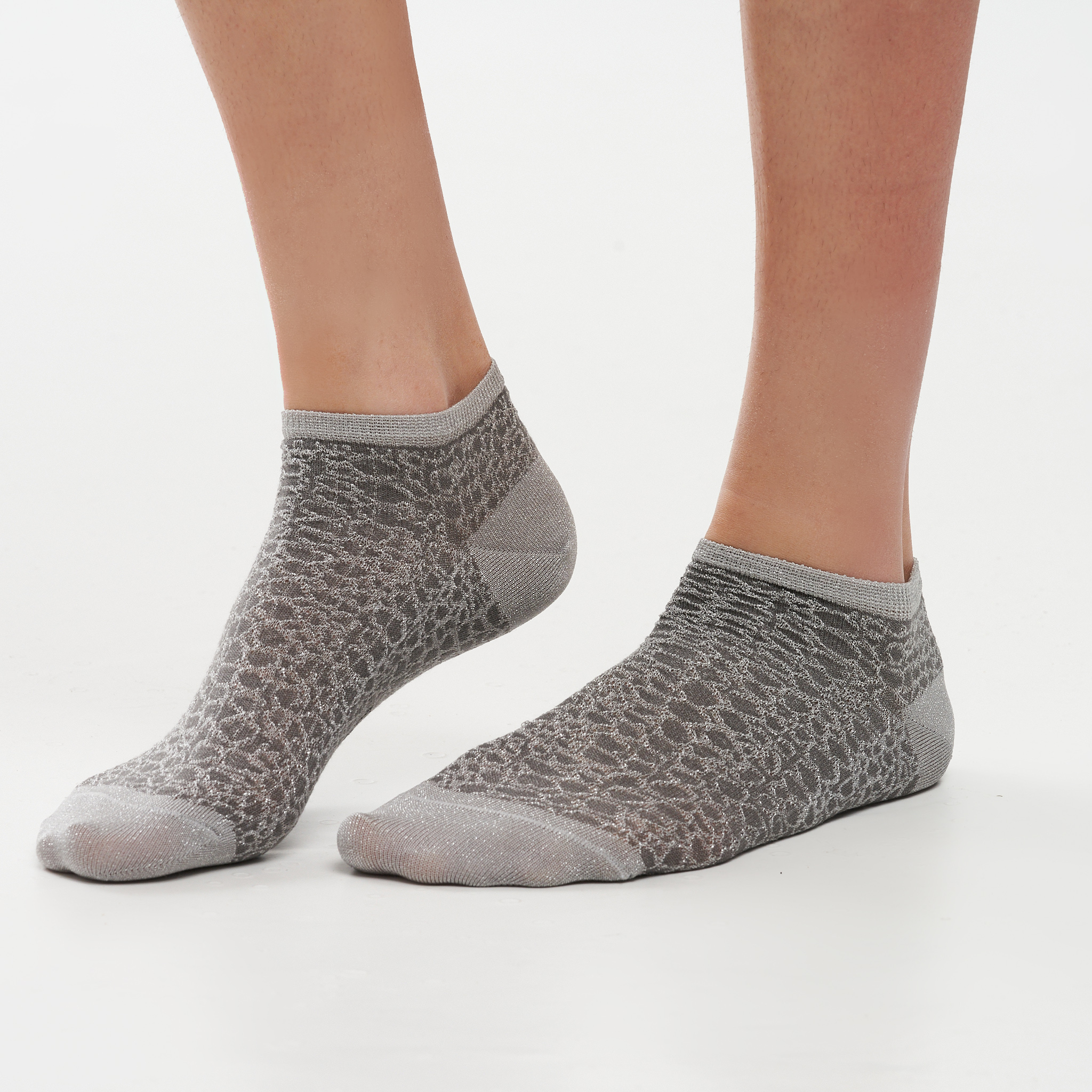 38% off on Falke 2x Ladies Vibrant Skin Socks | OneDayOnly