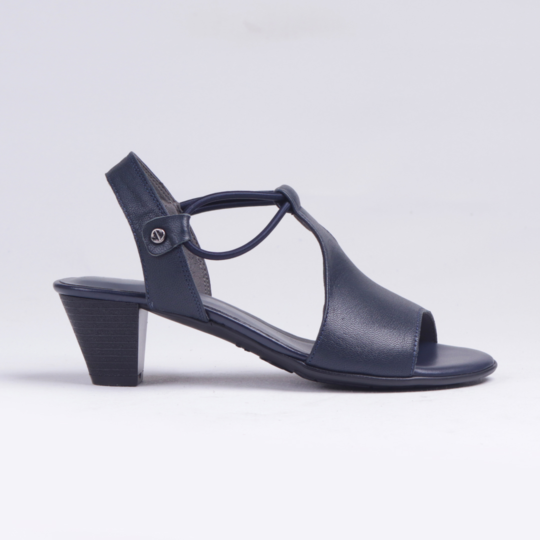 28% off on Froggie Ladies T-Bar Mid Heels | OneDayOnly