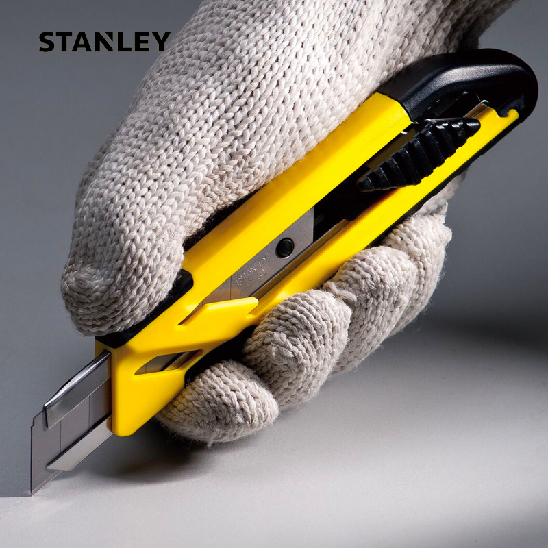 47% off on Stanley 18mm Auto Lock Snap Knife | OneDayOnly