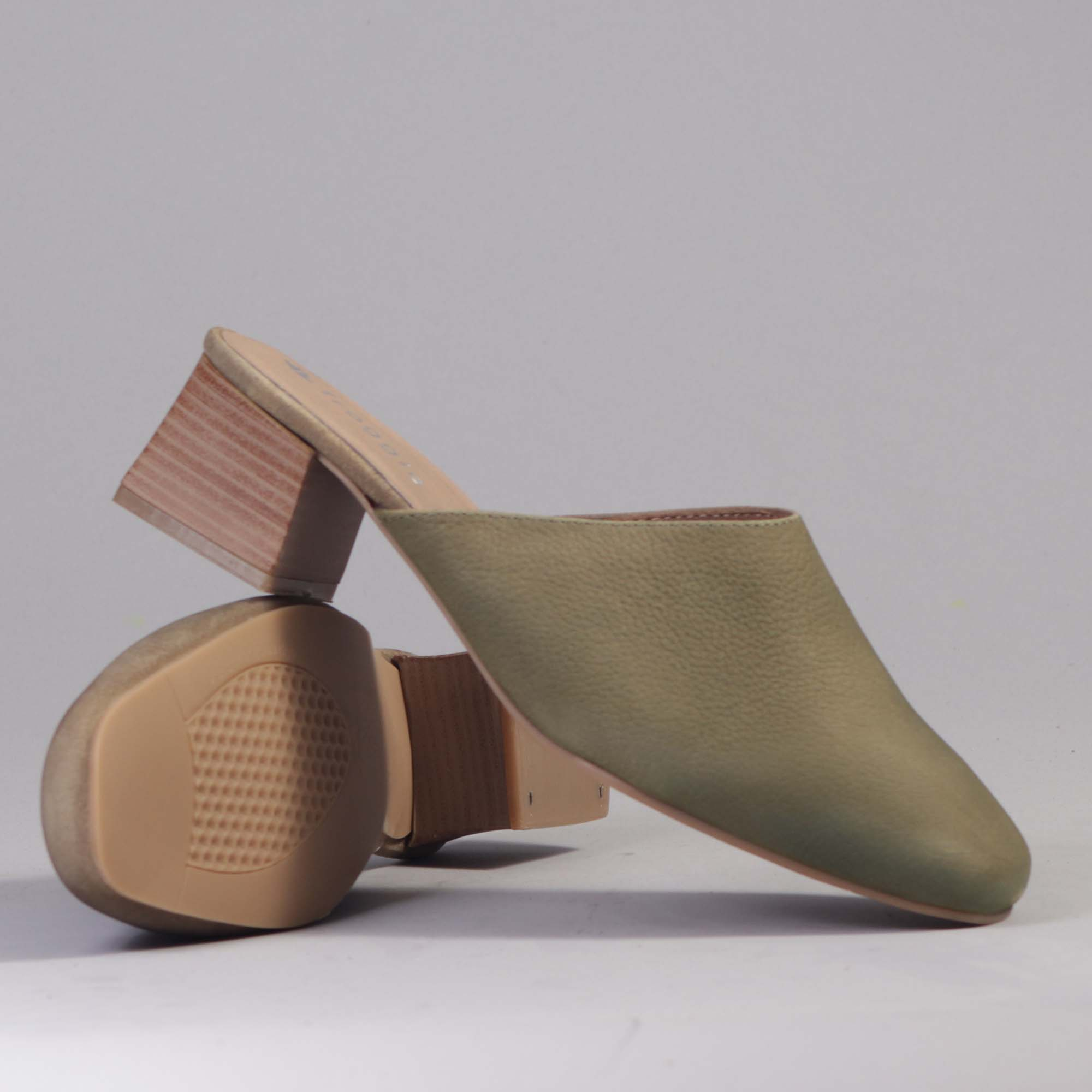 20% off on Froggie Ladies Leather Push-In Mules | OneDayOnly