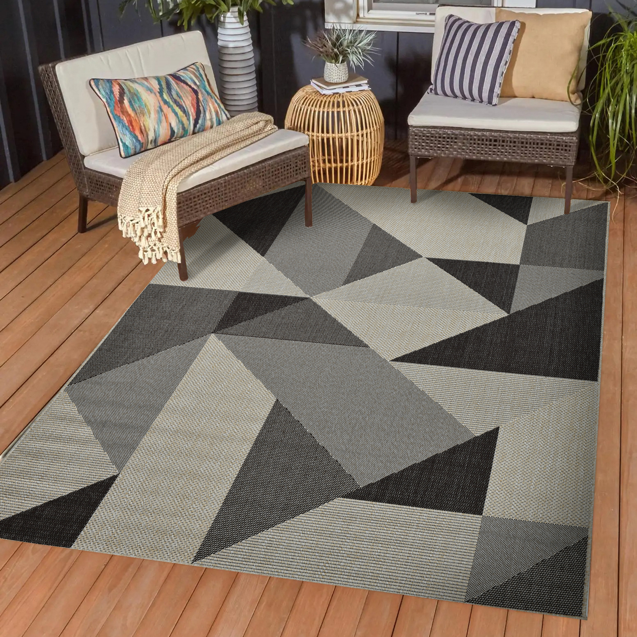 60% off on Indoor/Outdoor Mosaic Rug | OneDayOnly