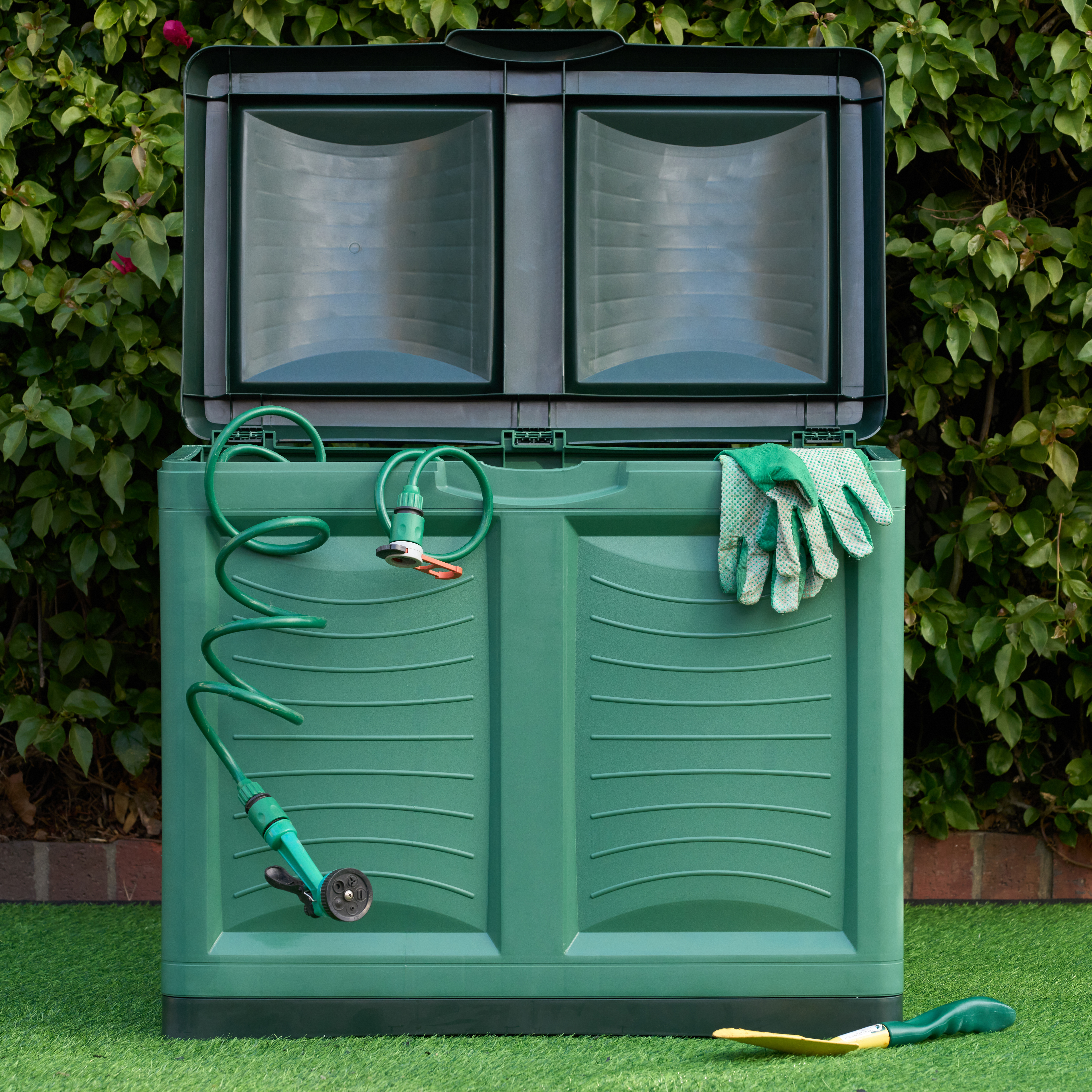 47% off on Bama 200L Resin Storage Container | OneDayOnly