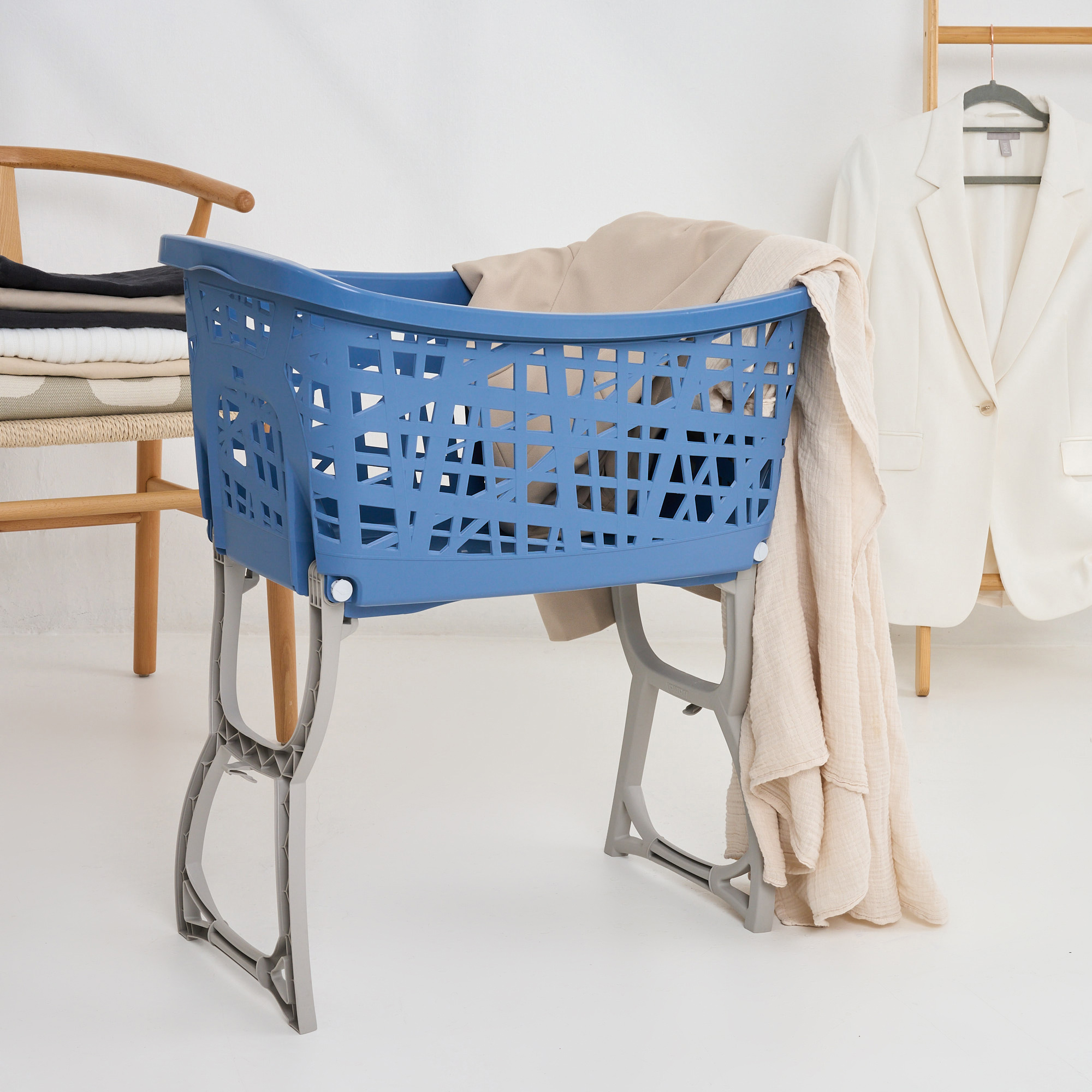34% off on 44L Laundry Basket with Reclining Supporting Legs | OneDayOnly