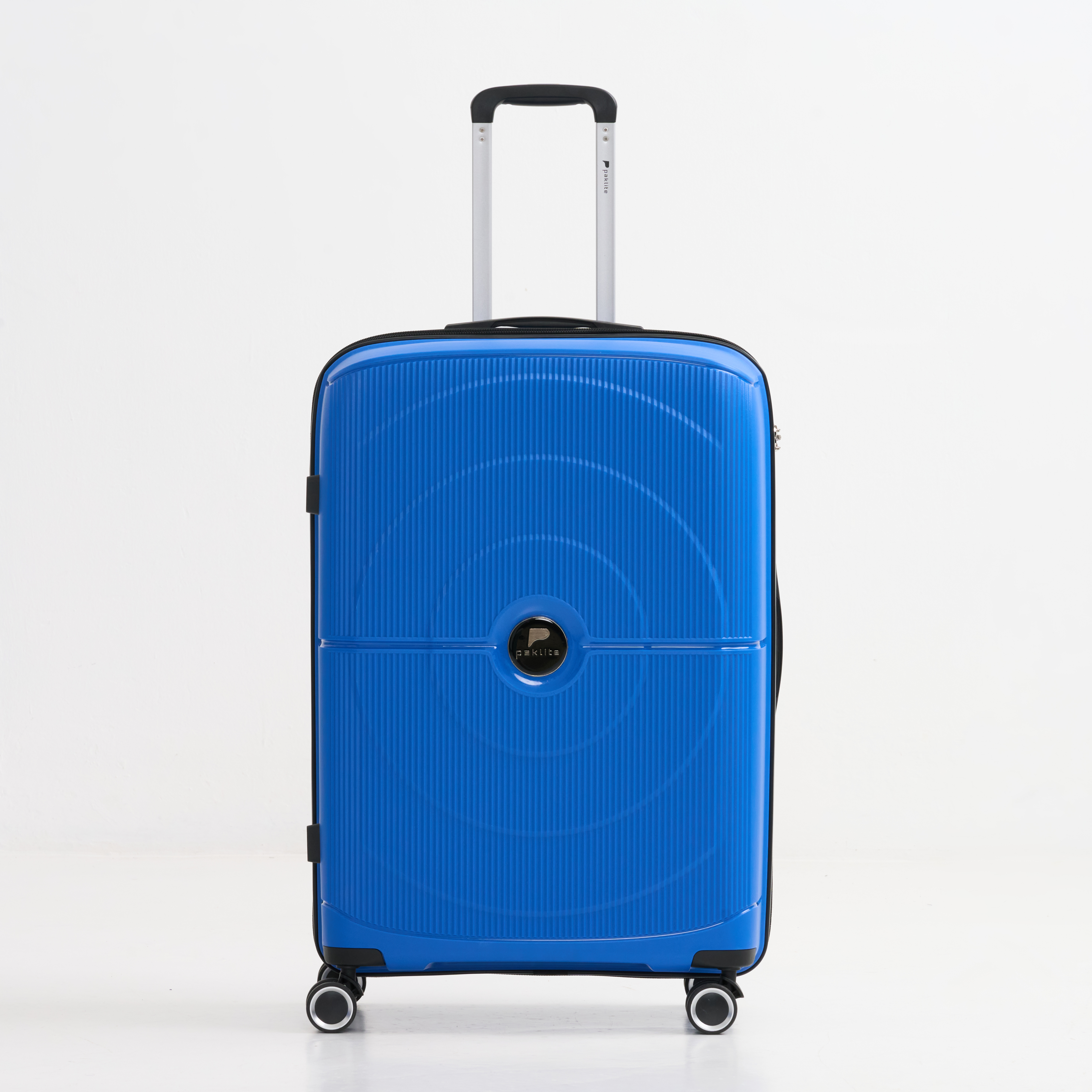 41% off on Venus Hardside Trolley Luggage | OneDayOnly
