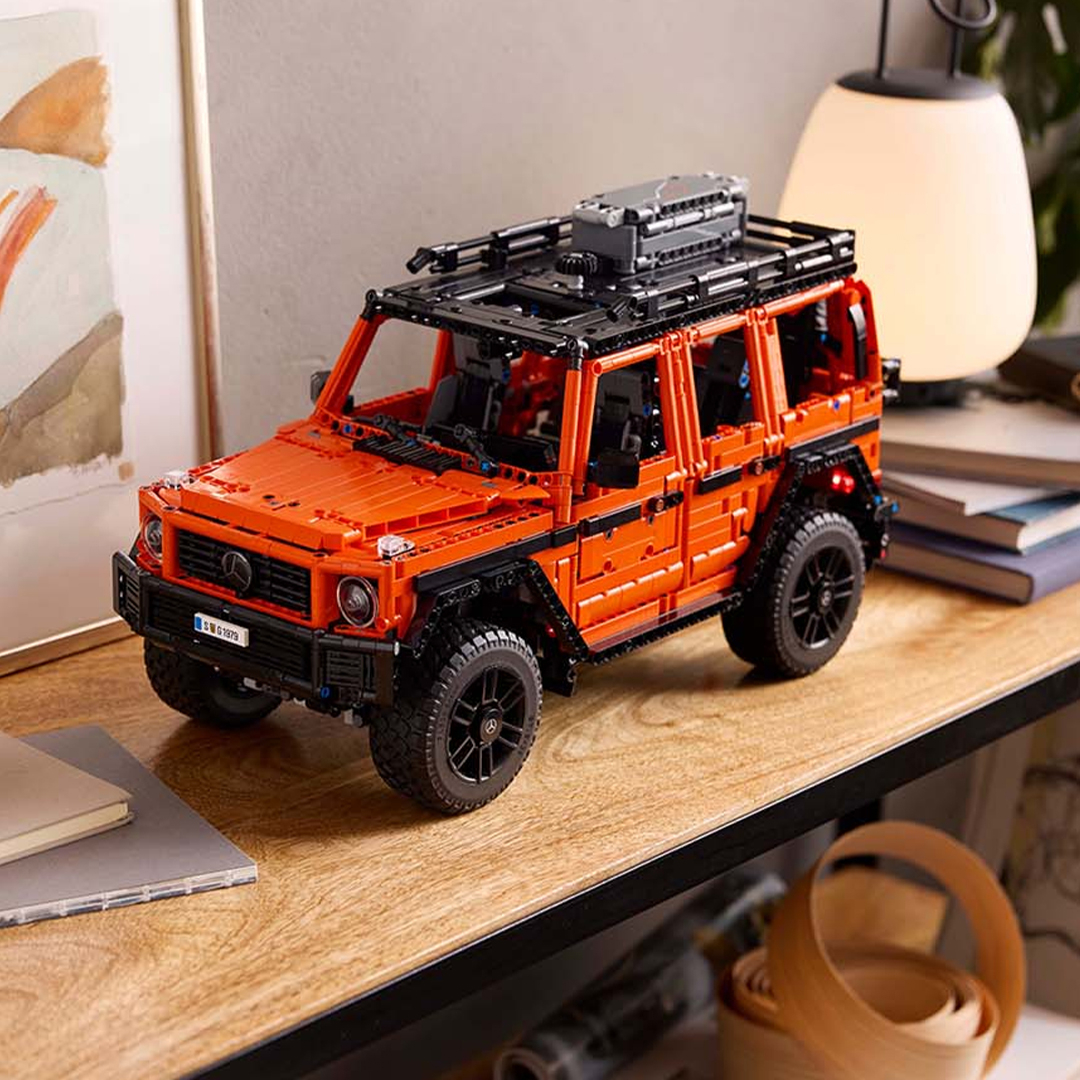 R900 off on LEGO Mercedes-Benz G50 | OneDayOnly