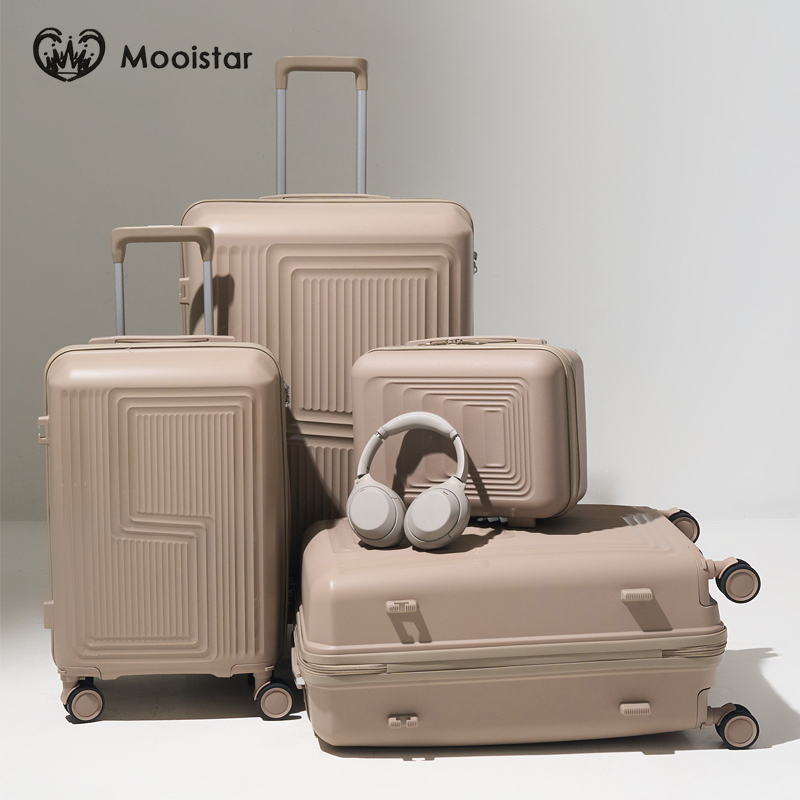 41% off on 4-Piece Hard Shell Luggage Set | OneDayOnly