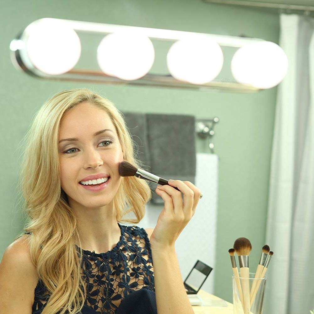 49% off on 3x Studio Glow Make-up Lights | OneDayOnly